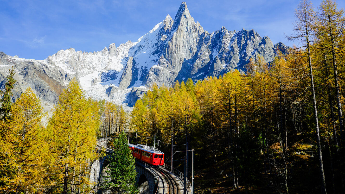 Autumn, the season of contrasts : Chamonix Mont Blanc