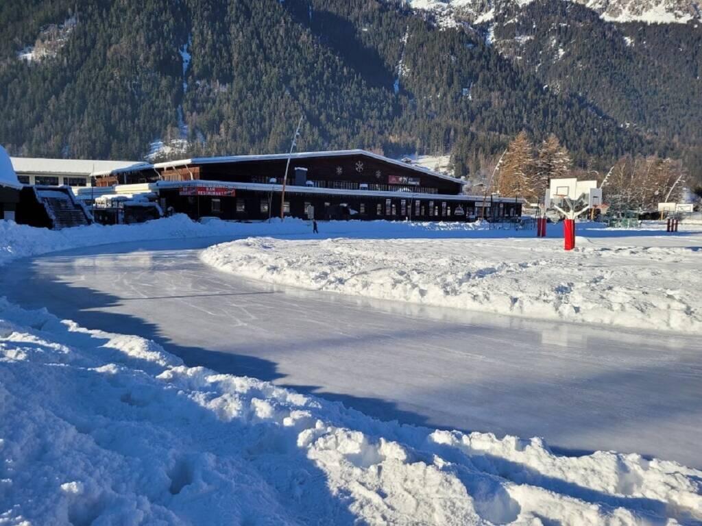 The "Speed Ring" skating rink Chamonix-Mont-Blanc : Installations ...